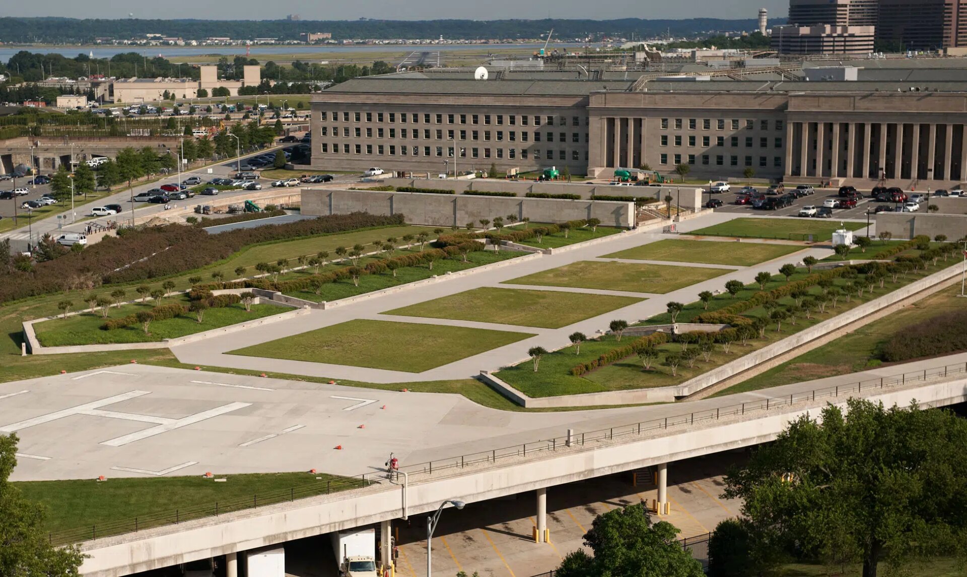 Pentagon Library and Conference Center | Kimley-Horn